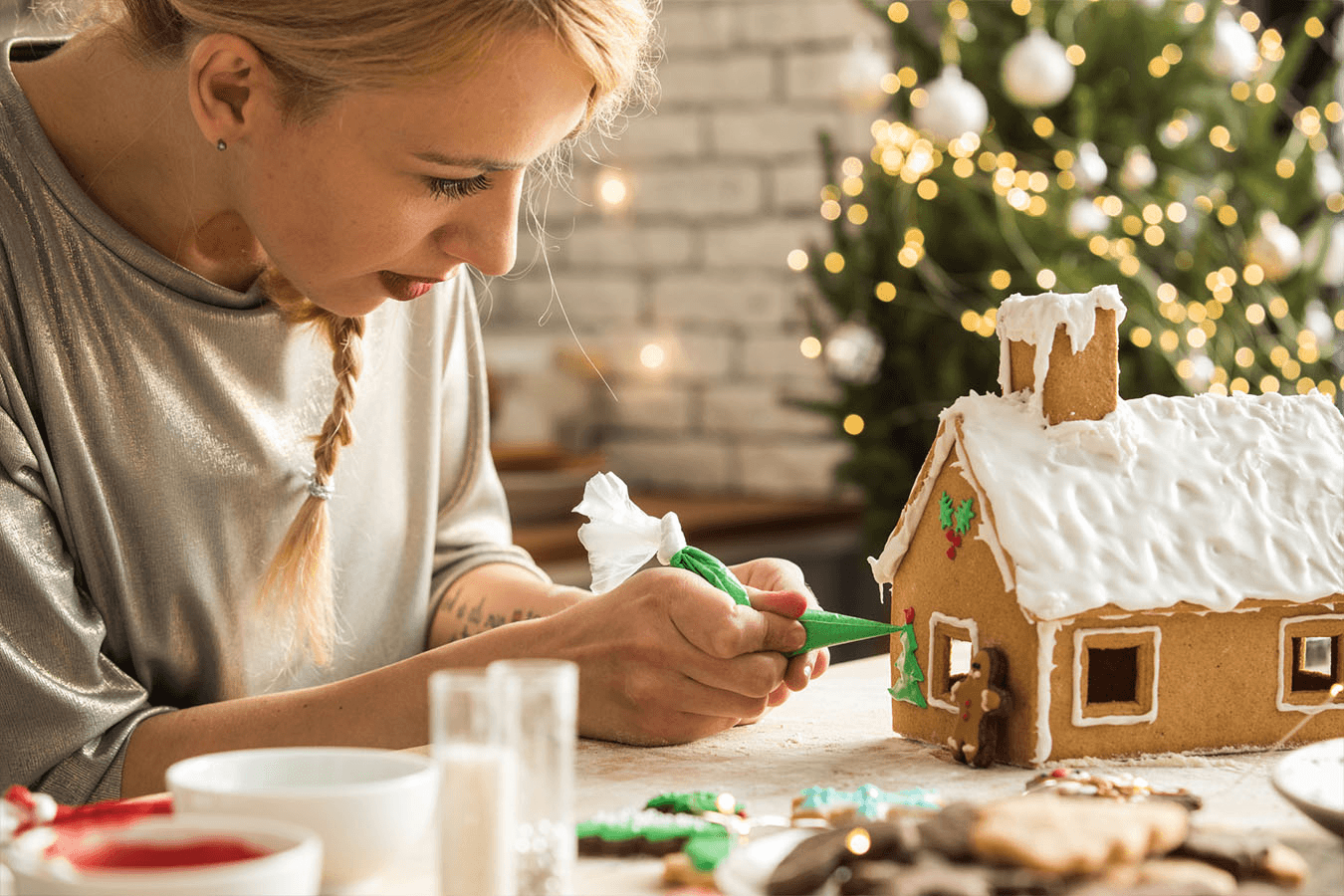 Gingerbread House Kit (Kit Only)